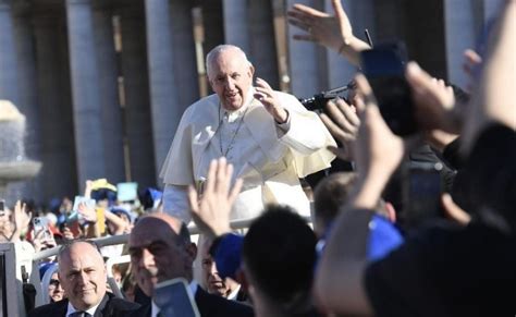 Papa os jovens têm o faro da Verdade A vida é bela não tenham medo