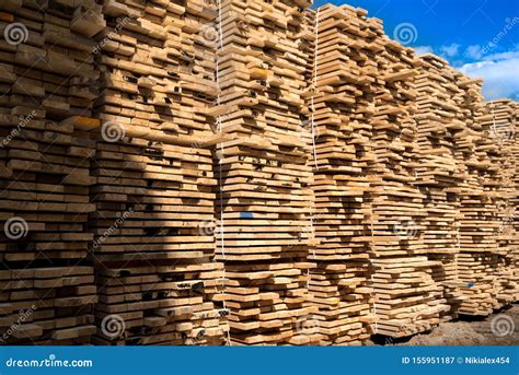 Madera De Construcci n Empilada Madera Plegada Placas Del AlmacÃn