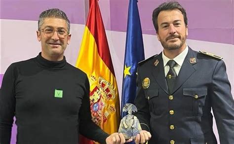 El Agente Tutor De La Polic A Local De Alhama Premiado Por La