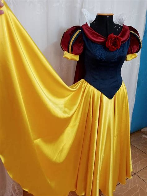 Princess Snow White Cosplay Costume Mjcostume