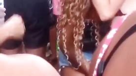 Metendo O Dedo Na Xereca No Carnaval 2023 Lésbicas Se Pegando Cnn Amador