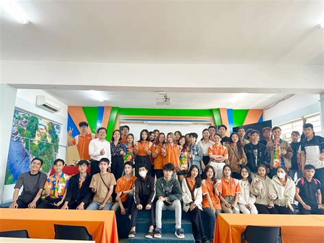 Sinh viên FPT Polytechnic tăng vốn hiểu biết về tôn giáo qua workshop