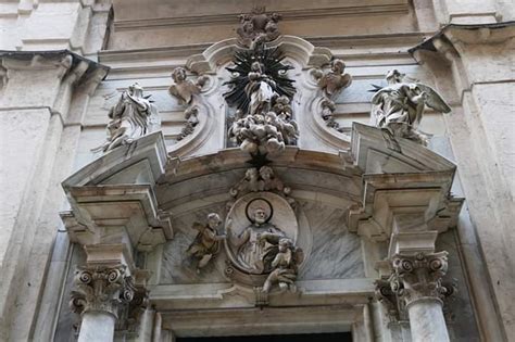 Portale Di San Filippo Neri A Mae Zena