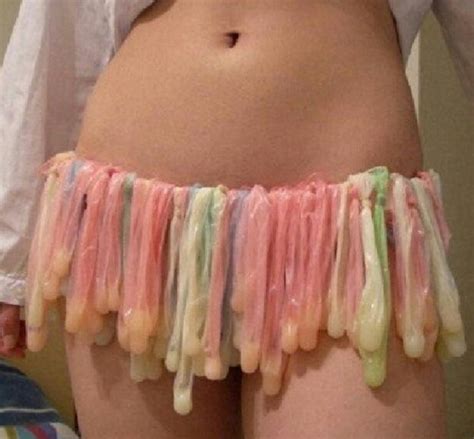 Wallnutz Sissy Pin 46855652
