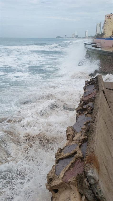 Restringen en Mazatlán áreas de playas por fuerte oleaje