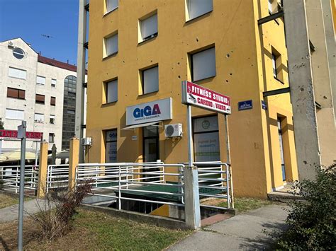 Prodaje Se Poslovni Prostor U Osijeku M Centar Grada Dinor