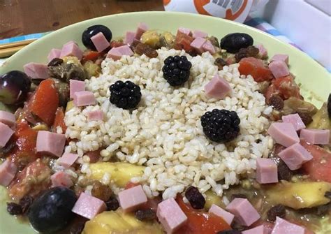 Ensalada de arroz con tomate piña aguacate y pavo Receta de Sergio C