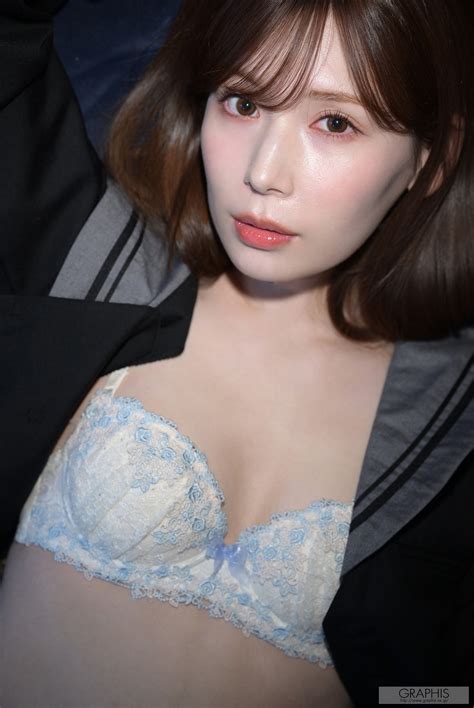 Akari Tsumugi Graphis Gals Pure Heart Vol Share Erotic