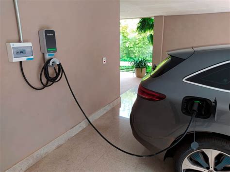 Carregador de Carro Elétrico Como Funciona Tipos e Tomadas 4 Dicas