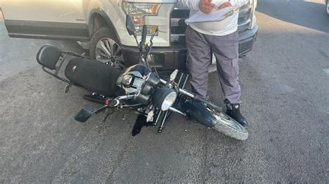 Menor de edad choca a motocicleta en Gómez Palacio