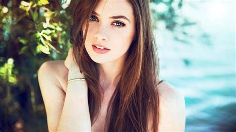 Beautiful Girl Hd Wallpapers P Pixelstalk Net