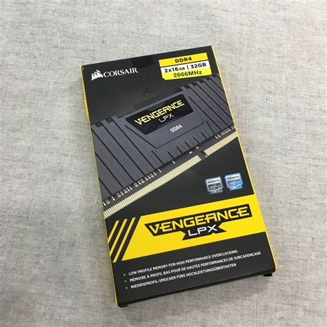 目立った傷や汚れなし動作未確認 CORSAIR DDR4 デスクトップPC用 メモリモジュール VENGEANCE LPX Series