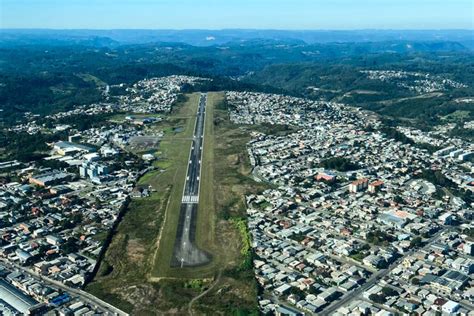Aeroporto de Caxias do Sul RS poderá ampliar voos após suspensão de