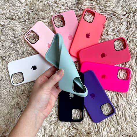 Capinha de Silicone para iPhone 12 Case Várias Cores Escorrega o Preço