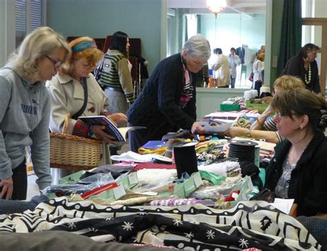 Les couturières ont leur brocante