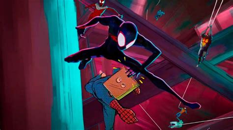 Primer tráiler de Spider Man A través del Spider Verso