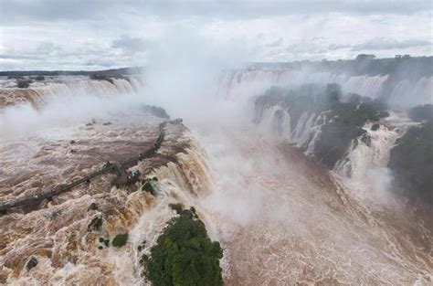 GAIA MISIONES Las Cataratas del Iguazú en su máximo esplendor por la
