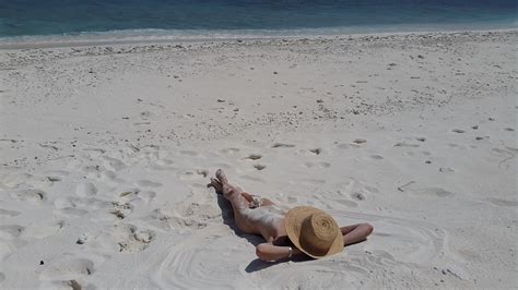 Images Gratuites Plage Mer C Te La Nature Le Sable Oc An Femme