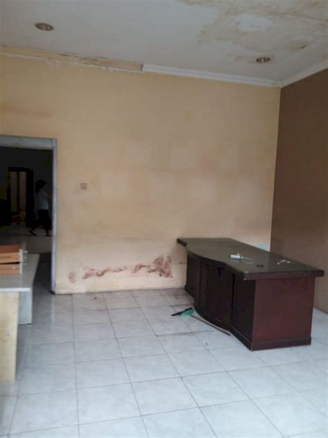Dijual Disewakan Rumah Bangunan 1 5 Lantai Di Jl Bratang Binangun