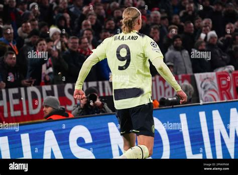 Munich Bavière Allemagne 19th avril 2023 ERLING HAALAND célèbre son