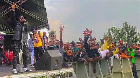 Show Ya Congo Yasimama Harmonize Akimuimbia Kajala YouTube