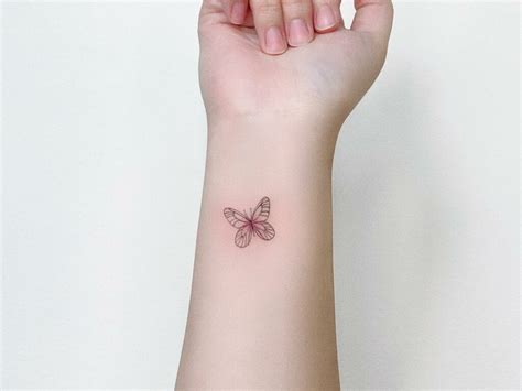 11 Side Wrist Tattoo For Girls That Will Blow Your Mind