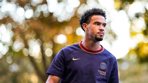 Psg Za Re Emery D J Menac Le Sport