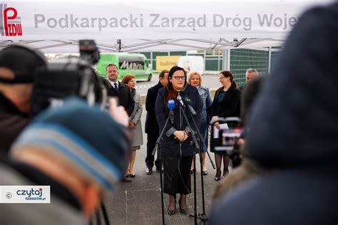 CZYTAJRZESZOW PL INWESTYCJE Droga Z Rzeszowa Do Jasionki Ma 4 Pasy
