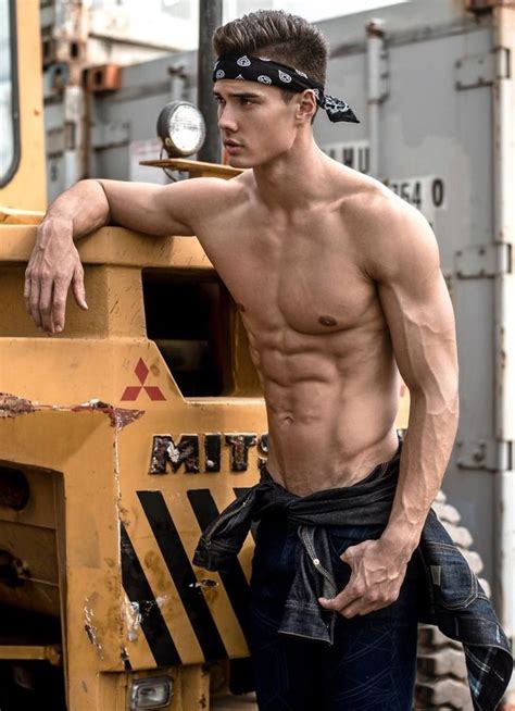 Hot Fit Shirtless Men Xxx Porn