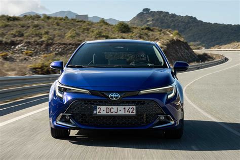 Toyota Renueva El Corolla Un Modelo Que Es Como Su Caja Fuerte Motor