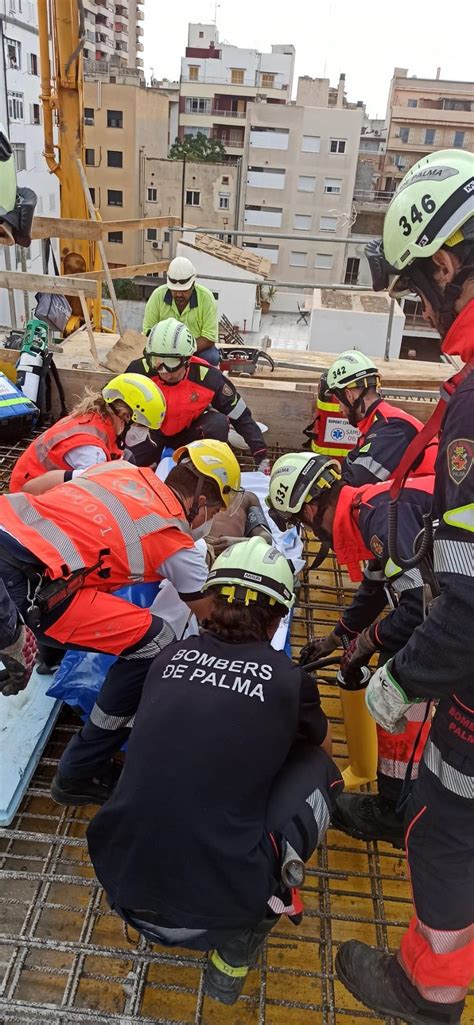 Accidente laboral un trabajador herido al sufrir una caída en una obra
