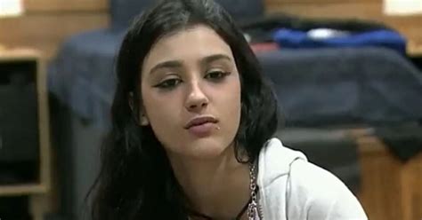 A Fazenda 14 público pede expulsão de Bia e relembra outras agressões