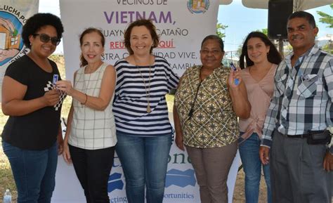 Entregan Viviendas Rehabilitadas En La Barriada Vietnam Primera Hora