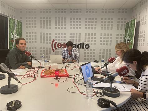 esRadio on Twitter 28m Ayuso y Almeida consiguen también sendas