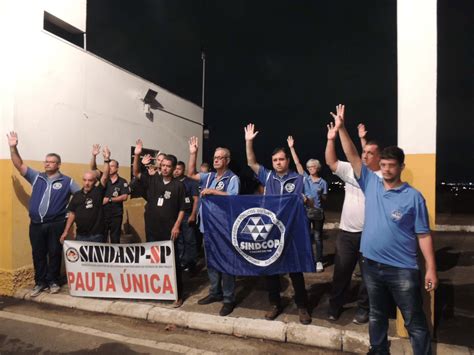 Servidores decidem em assembleia que vão reivindicar 20 de reposição