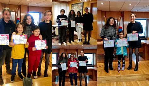 Entrega De Premios A Los Ganadores De Los Concursos Escolares De