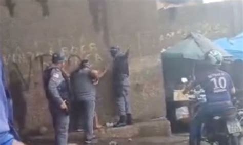 PM s são flagrados batendo em homem durante abordagem em Manaus