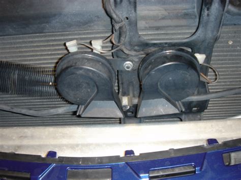 Mercedes Car Horn Location