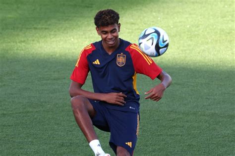 Bar A Megatalent Lamine Yamal Hat Mit Spanien Gro Es Vor
