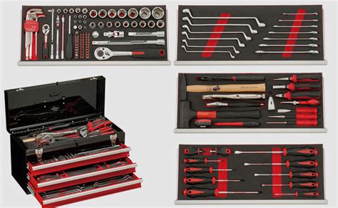 Boite à outils métallique 123 pièces