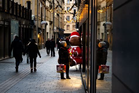 Metz Savez Vous Pourquoi Les Magasins Peuvent Ouvrir Les Quatre