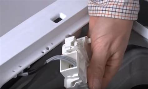 Comment changer la sécurité de porte de sa machine à laver