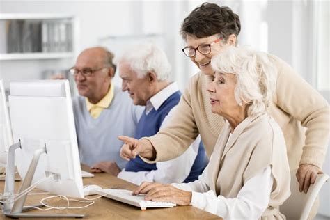 Nuevas tecnologías y personas mayores la brecha digital