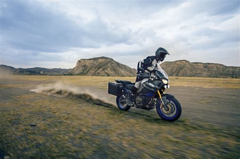 Motorrad Vergleich Yamaha XT 1200 ZE Super Ténéré Raid Edition 2020 vs