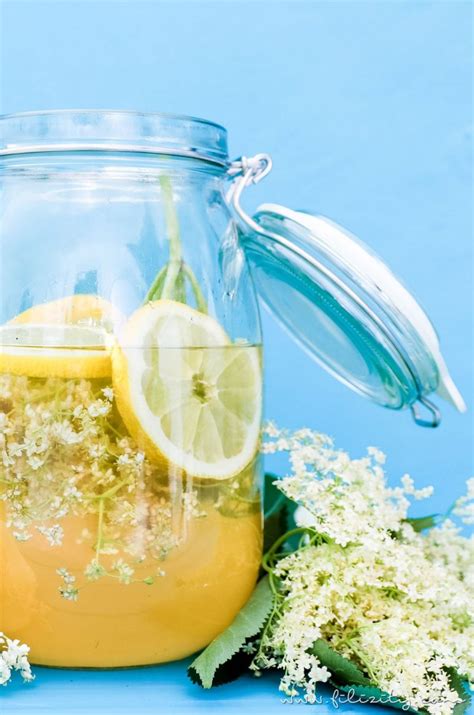 Holunderblüten Sirup Hollersirup selber machen So geht s Filizity