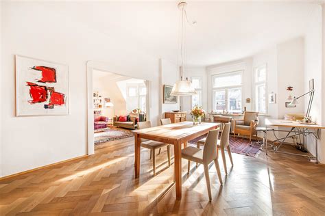 Stilvolle 4 Zimmer Altbauwohnung in denkmalgeschütztem Jugendstil