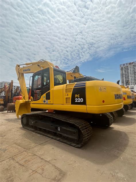 22t Japan Original Used Komatsu PC220 7 8 Crawler Excavator Medium