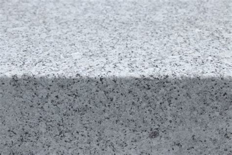 Blockstufe Granit Cristal Kugelgestrahlt Hellgrau KSV Natursteine