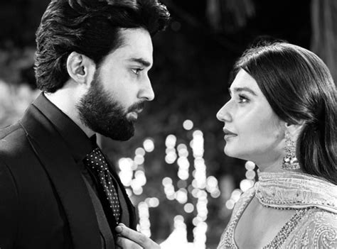 Fans Shower Love On New On Screen Couple Of Durefishan Bilal Abbas