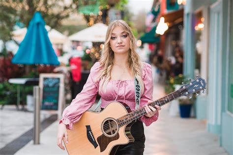 Book Alyssa Marie Coon On Beatgig Thousands Of Artists At Your Fingertips
